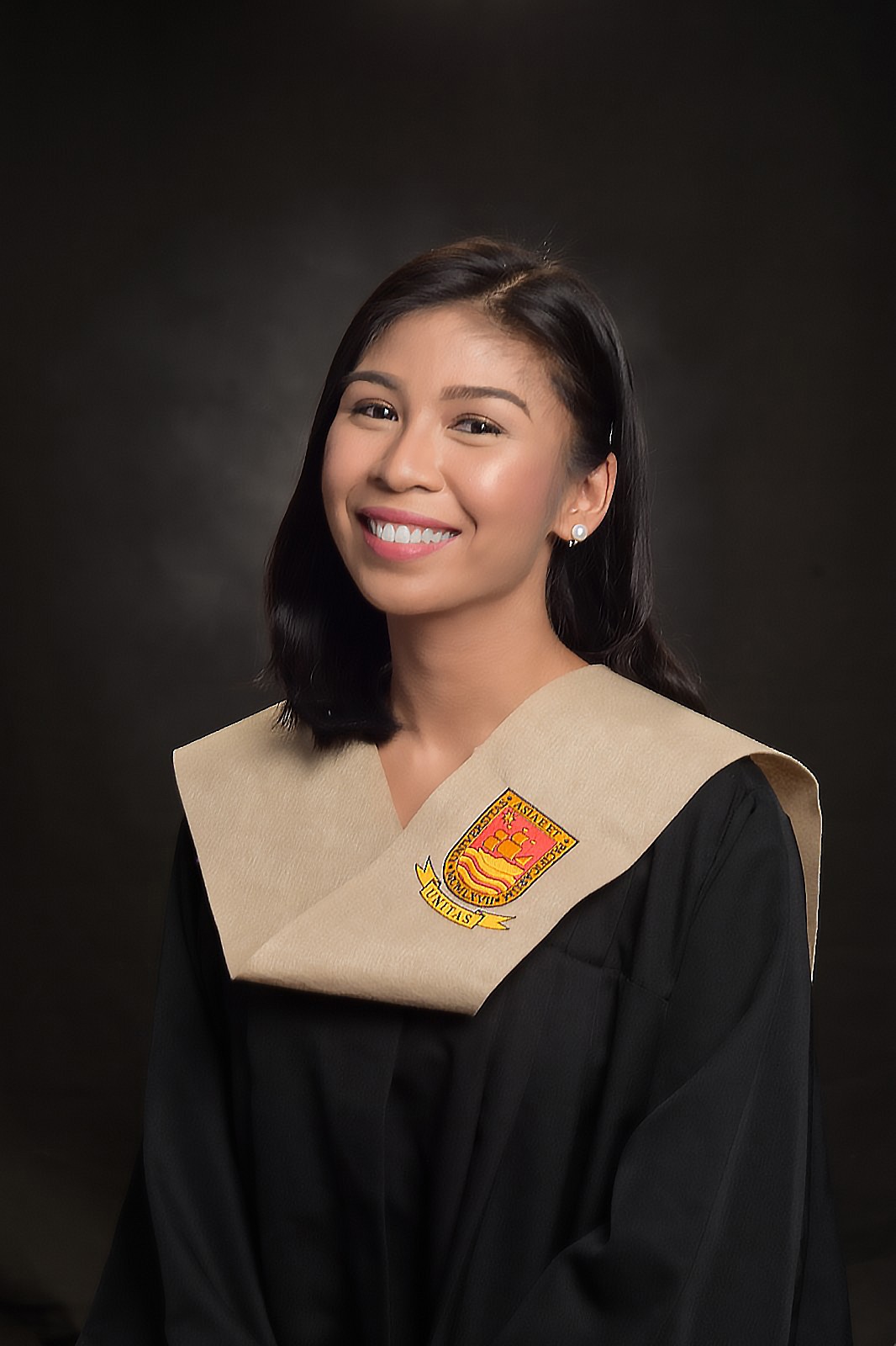 A Threefold Love - Universitas