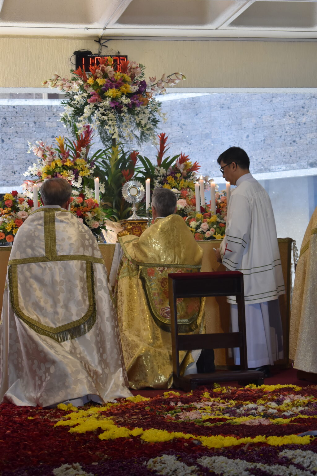 Walking with Jesus - Universitas