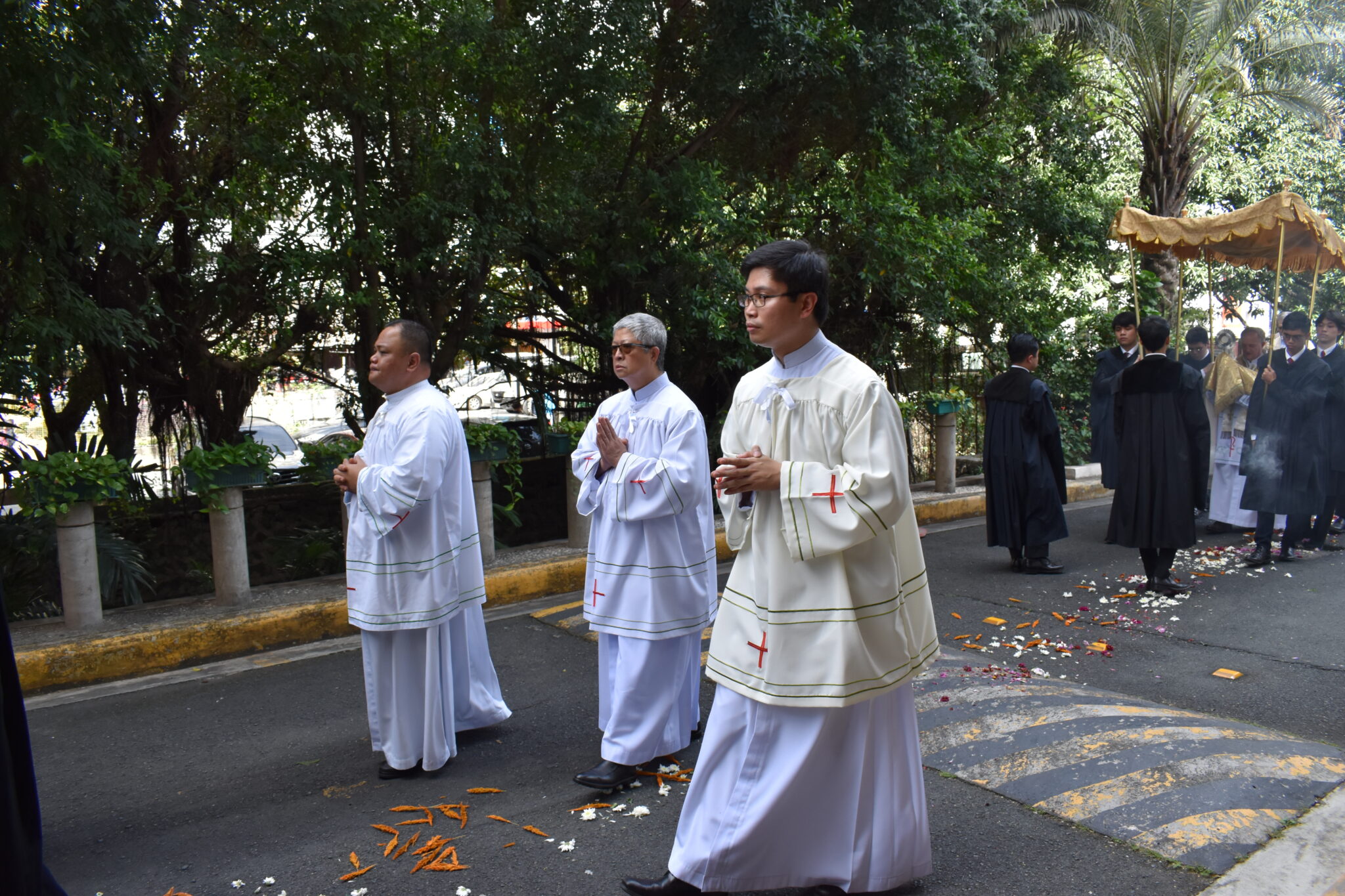 Walking with Jesus - Universitas