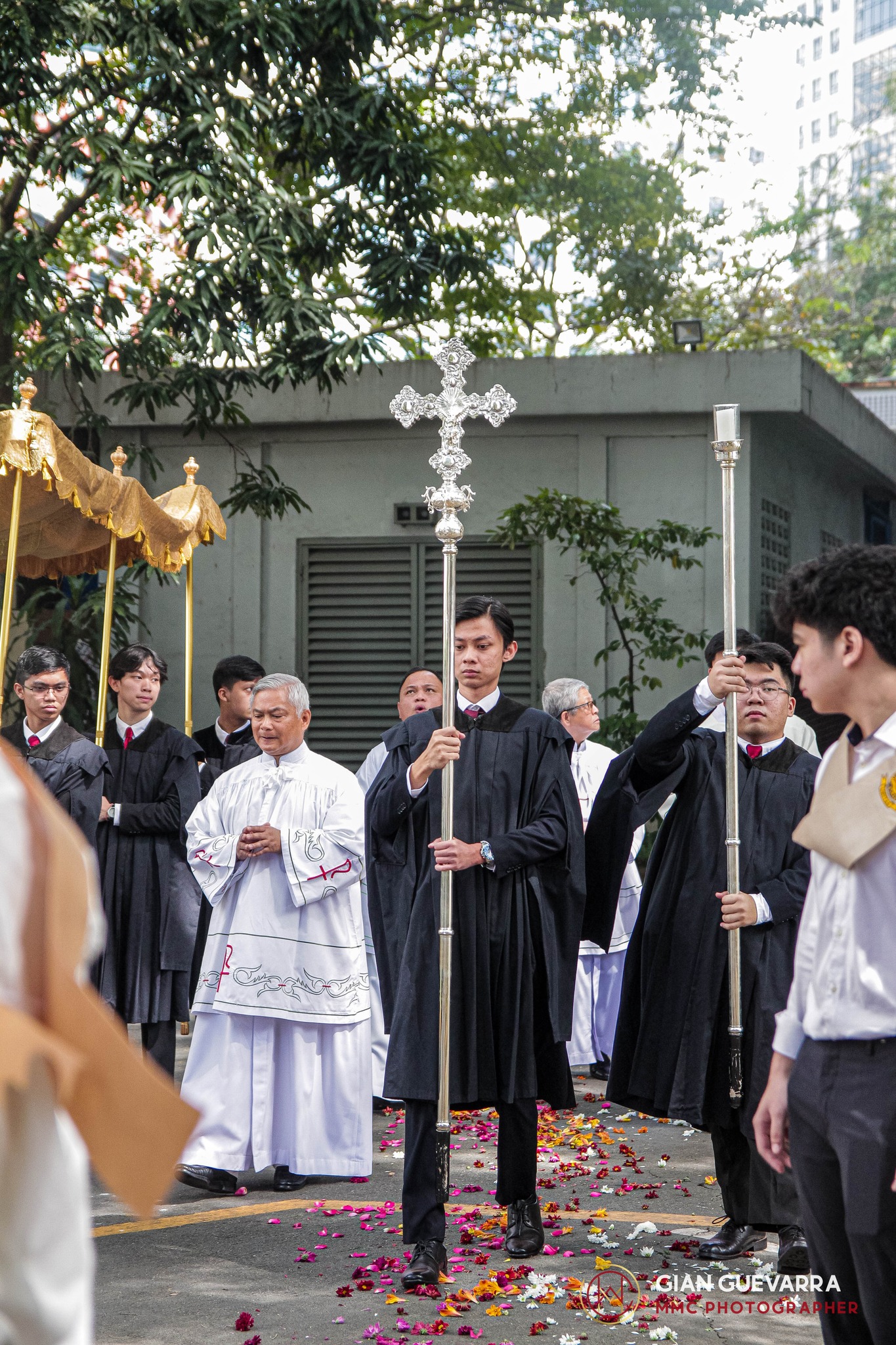 Walking with Jesus - Universitas